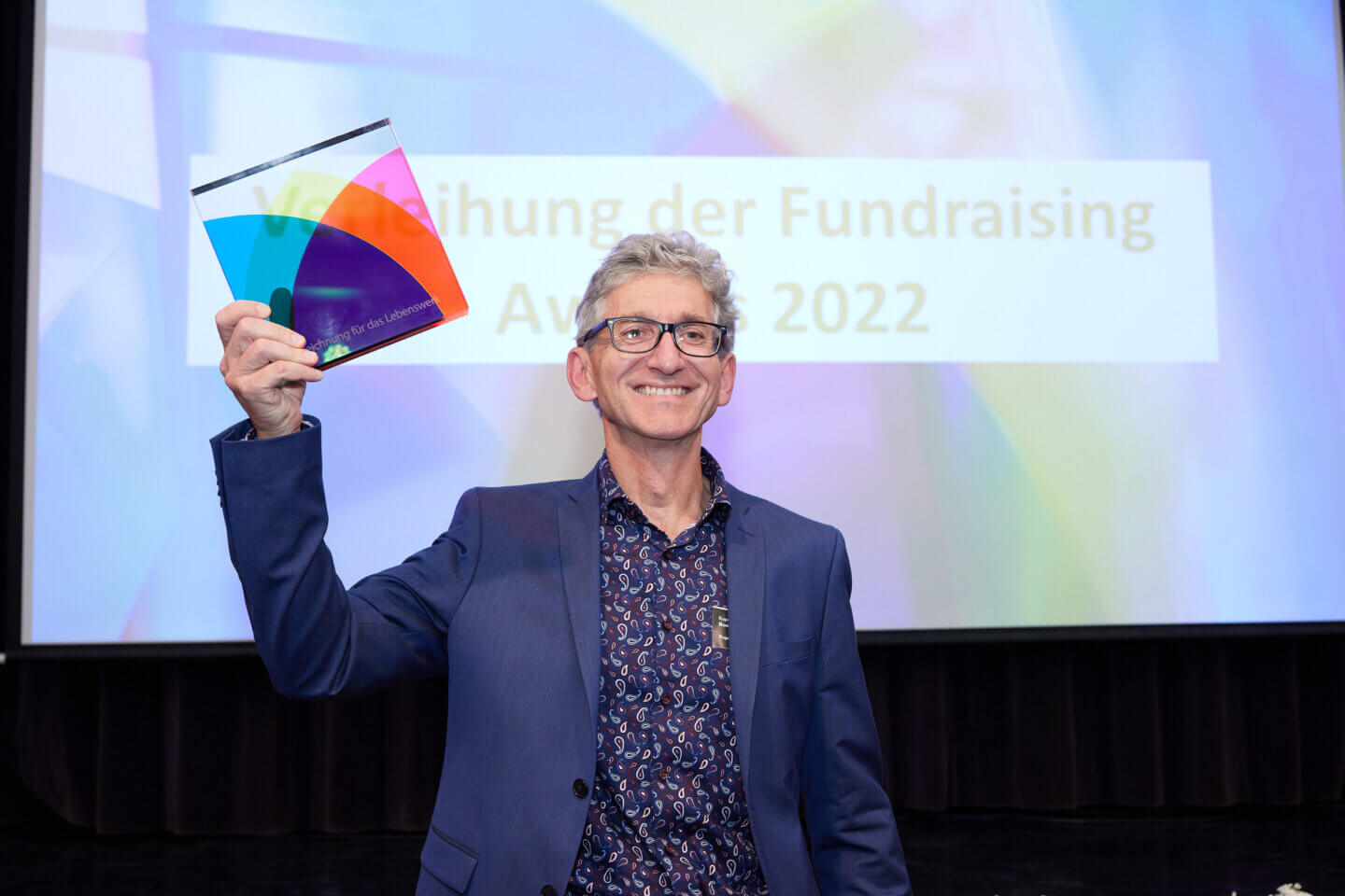 Licht für die Welt gratuliert Rupert Roniger zur Auszeichnung - Licht ...